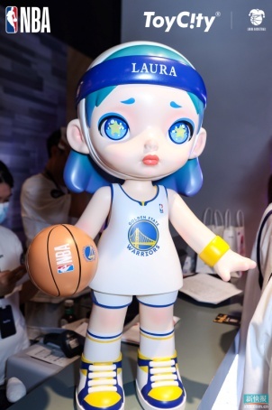 当LAURA遇见NBA，原来这么有趣！__新快网